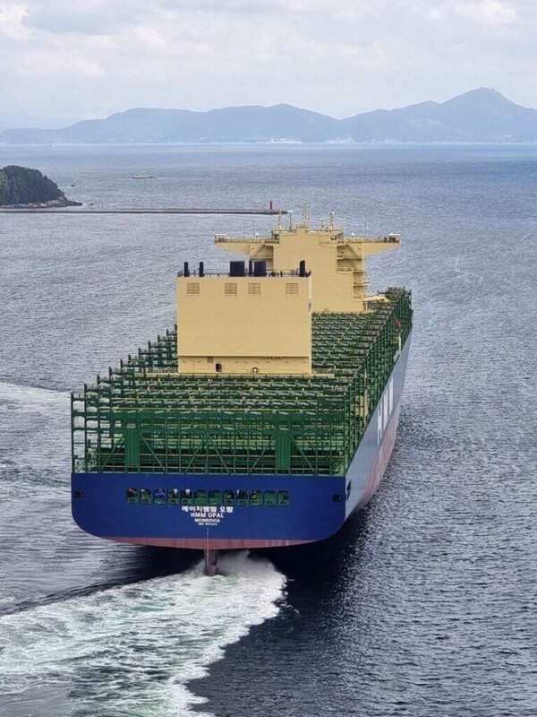11th large container ship delivered to HMM this year